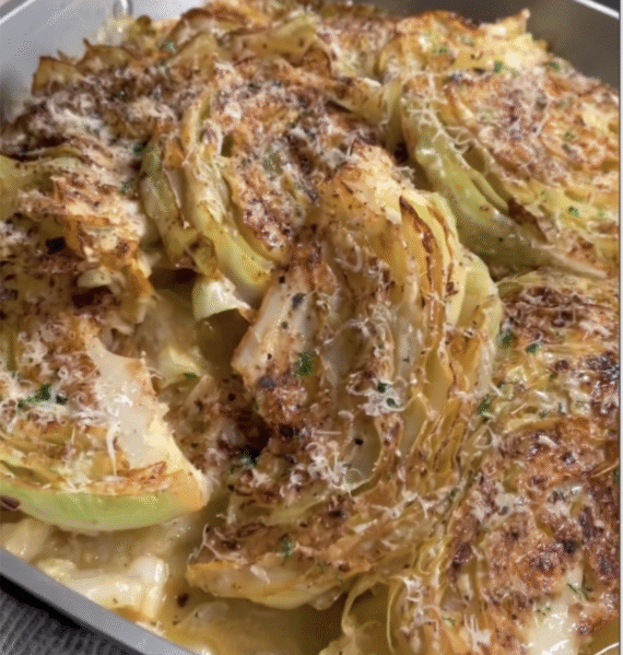 Garlic Parmesan Melting Cabbage – dynamicdishes.com