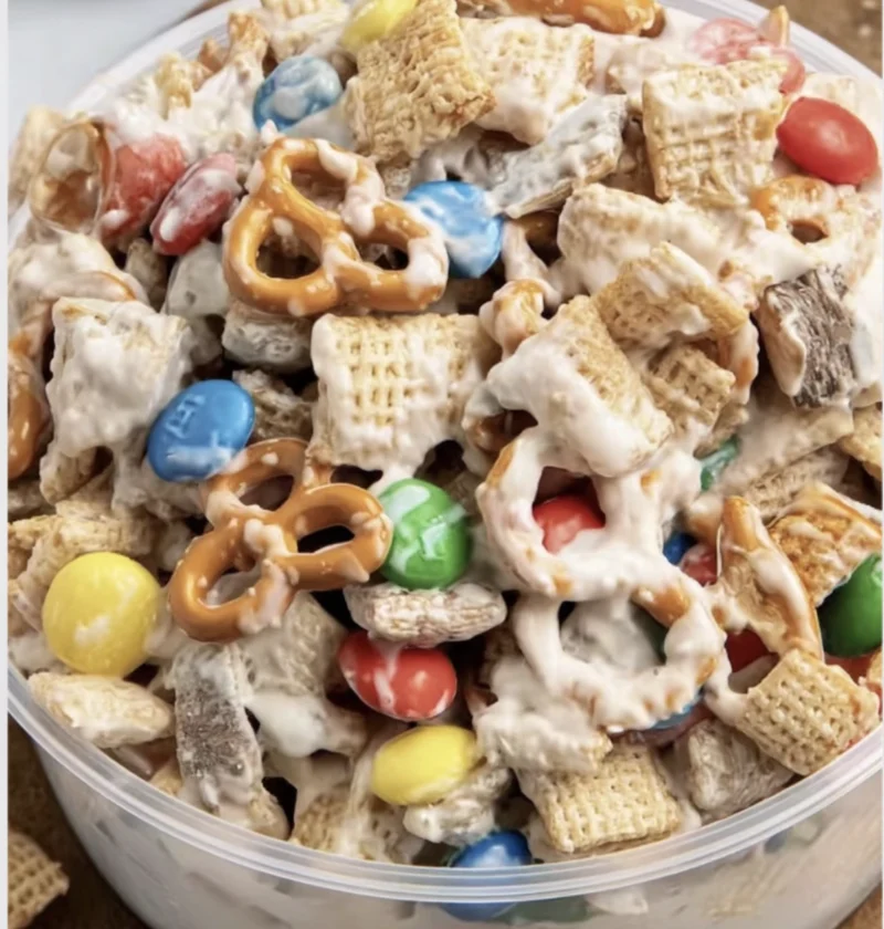 TRASH SNACK MIX RECIPE! – dynamicdishes.com
